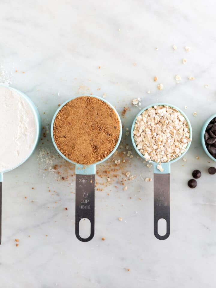 How Many Ounces in a Gallon (gal to oz) - Simple Vegan Blog