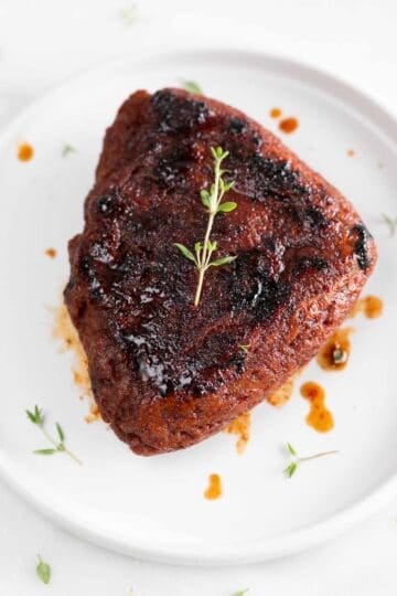 Best Vegan Steak (Tender and Juicy) - Simple Vegan Blog