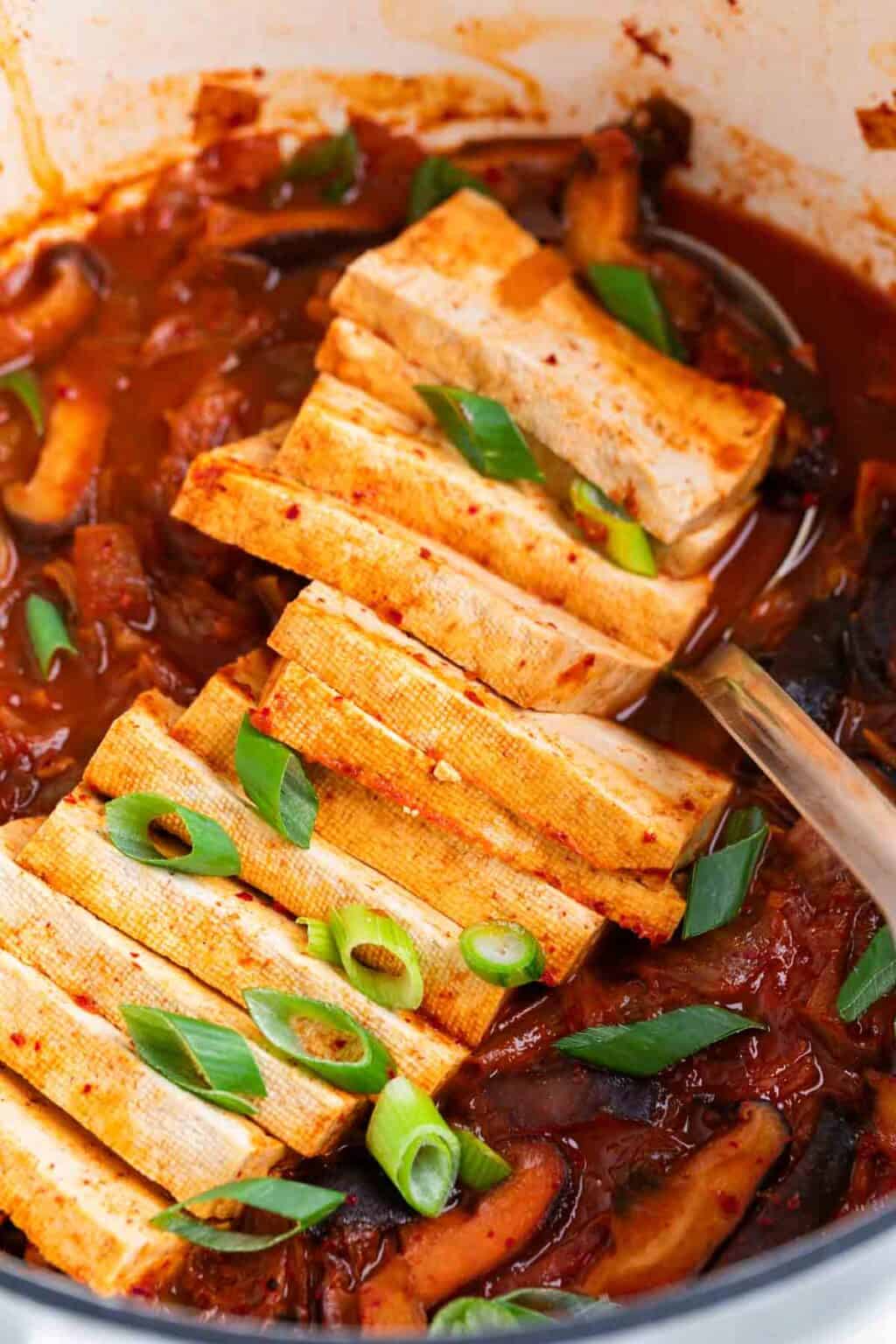 Vegan Kimchi Stew (Kimchi Jjigae) - Simple Vegan Blog