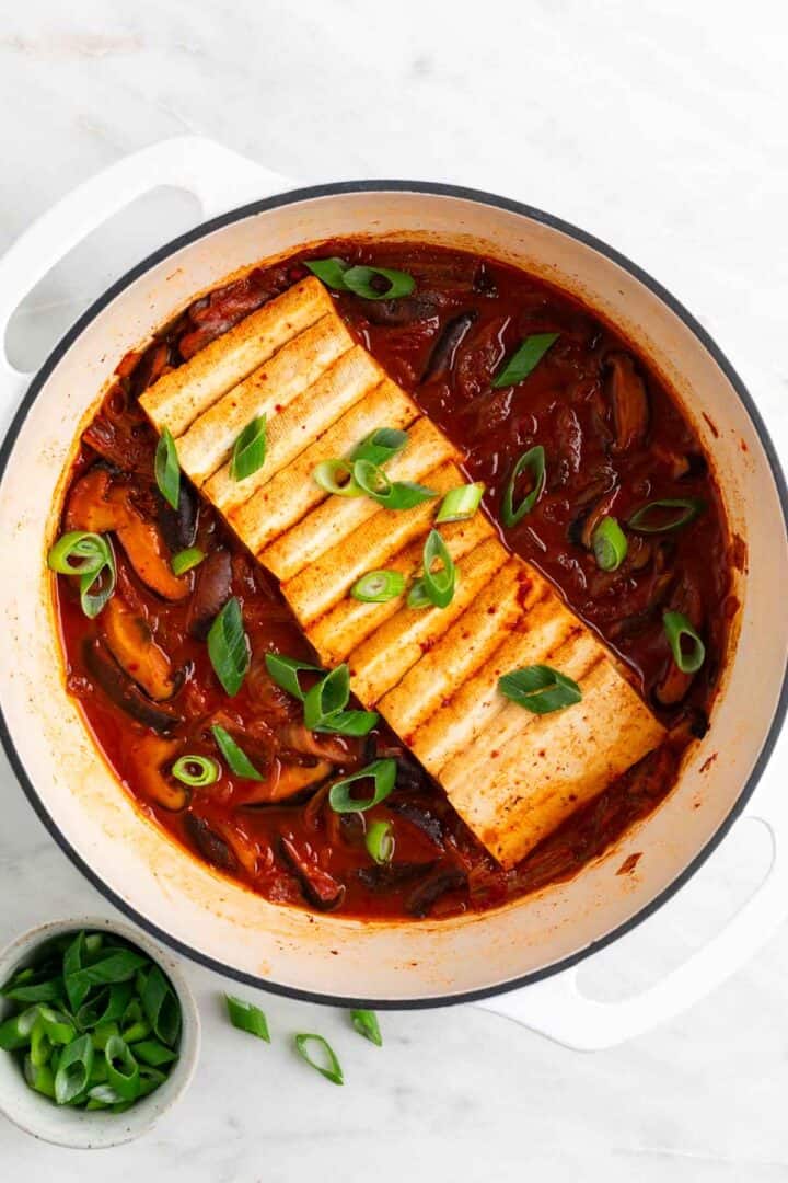 Vegan Kimchi Stew (Kimchi Jjigae) - Simple Vegan Blog