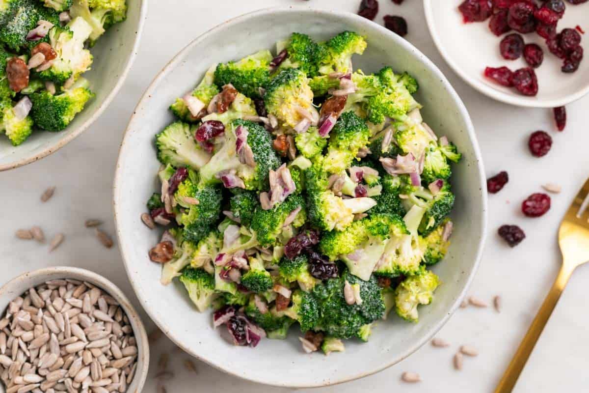 Vegan Broccoli Salad (Easy & Creamy) - Simple Vegan Blog
